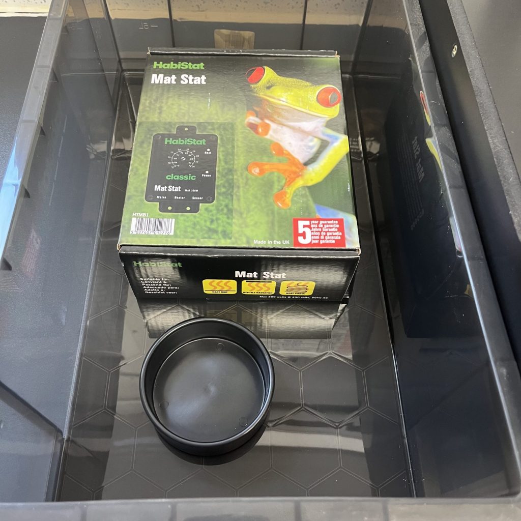 Black 12 Litre Ball Python Set Up Kit - Living Art Ball Pythons